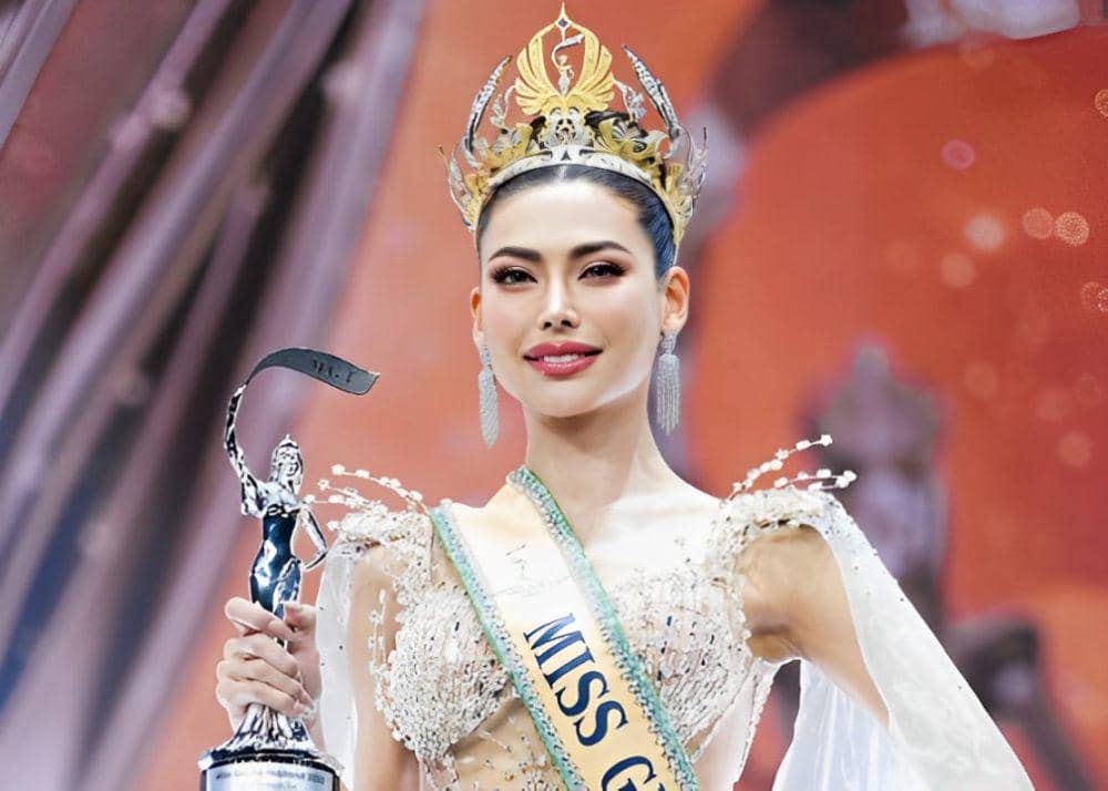 7 Potret Miss Grand Thailand 2025 Sarunrat Puagpipat, Chic! | IDN Times
