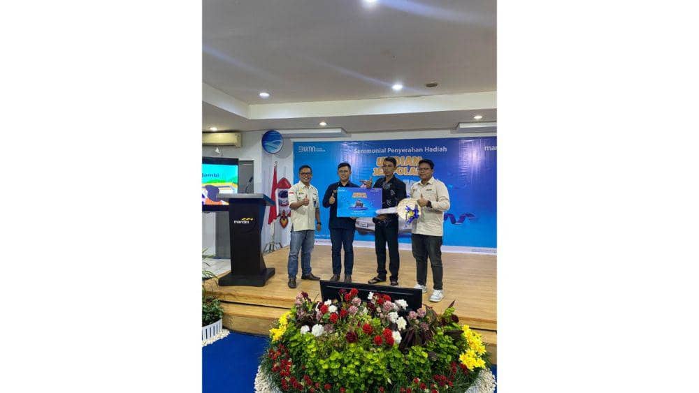 Bank Mandiri Bagikan Hadiah Pemenang Undian | IDN Times
