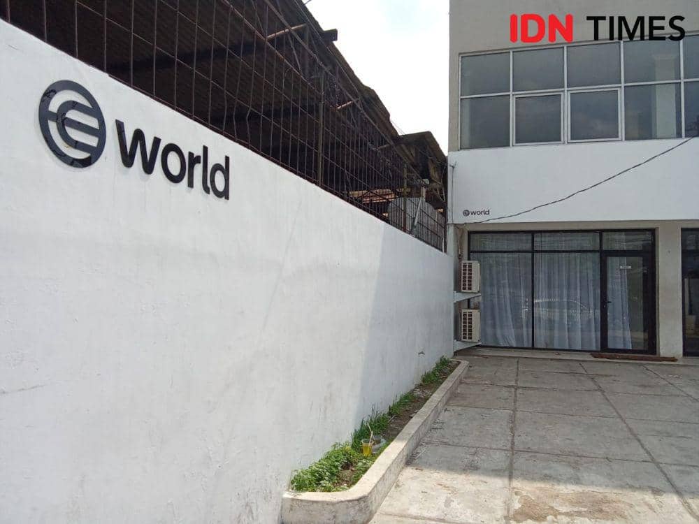 Viral World App, Pria Ini Tolak Scan Retina Meski Dibayar! | IDN Times