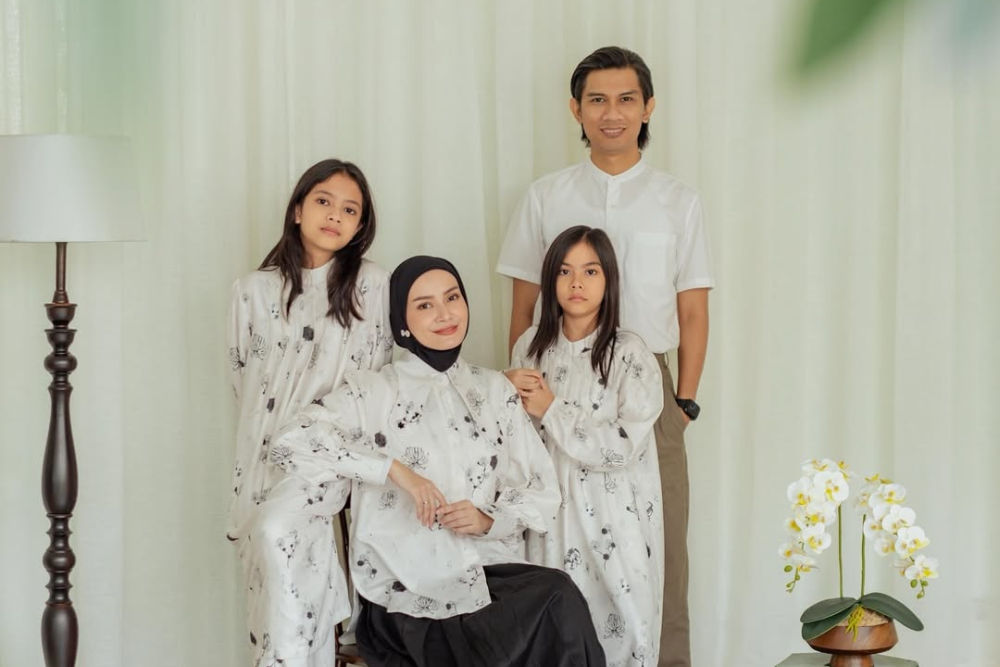 10 Fakta Zenitsu Agatsuma, Ahlinya Teknik Pernapasan Petir! | Duniaku.com