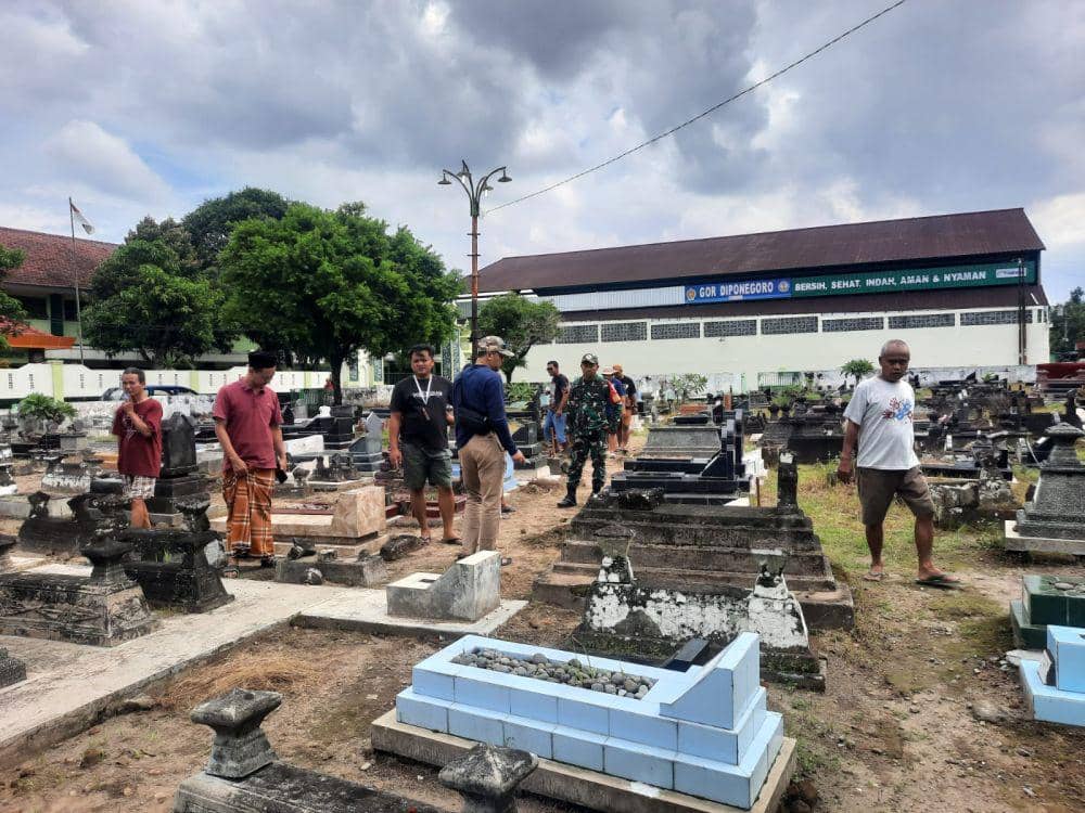 Kasus Perusakan Makam di Jogja, Polisi: Tak Ada Unsur SARA | IDN Times ...