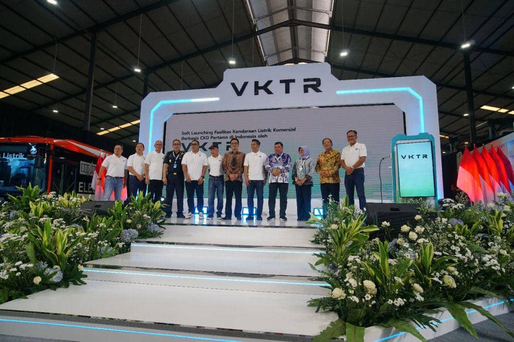 Grup Bakrie Resmikan Pabrik Perakitan Bus Listrik Pertama RI | IDN Times