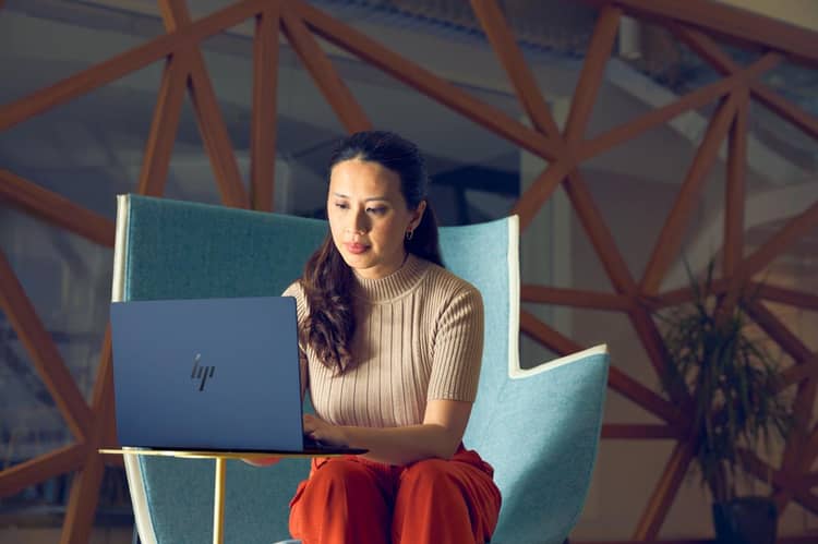 Lirik Lagu Hurts So Good - Astrid S | IDN Times