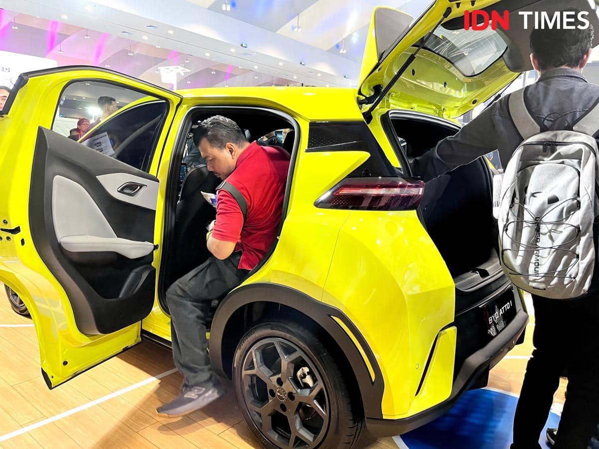 10 Model A-Line Dress Terbaru 2025, Anggun dan Elegan! | Popbela.com
