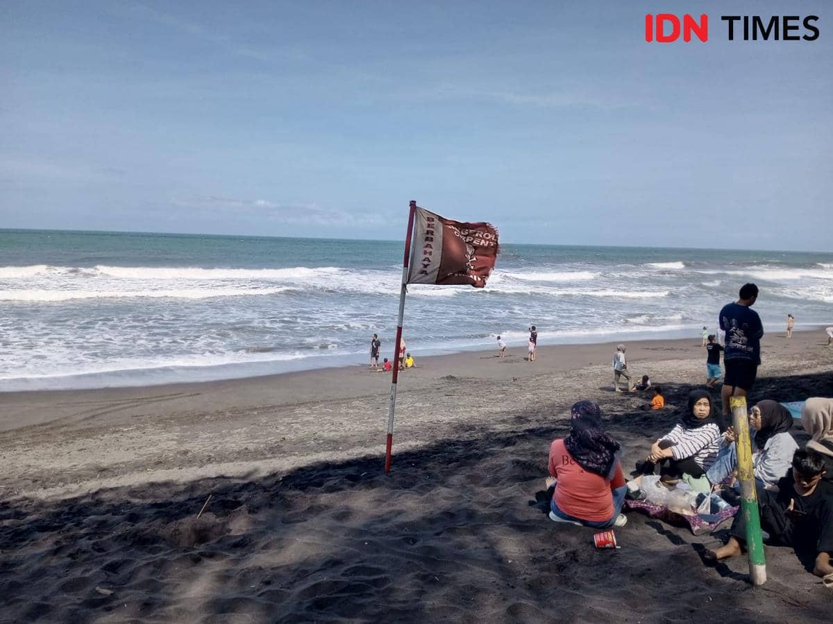 Tarif Wisata Pantai Barat Bantul Turun Jadi Rp5 Ribu Mulai Juli | IDN ...