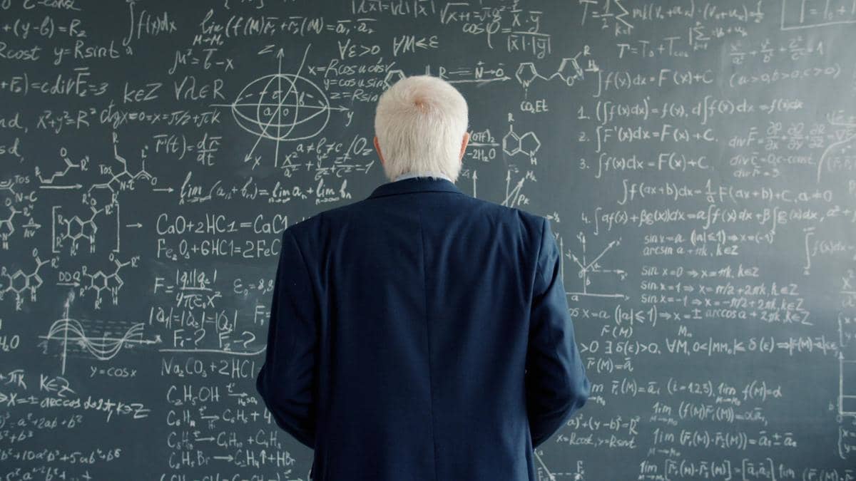 Addendum Adalah: Arti, Dasar, Syarat, dan Fungsinya | FORTUNE Indonesia