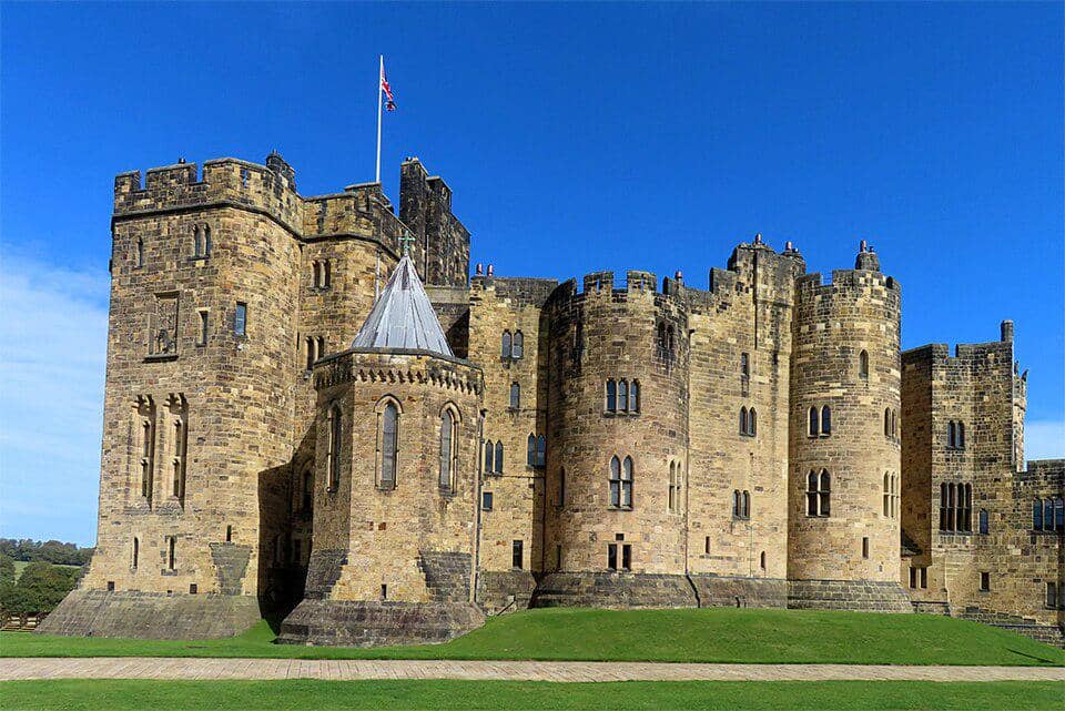 Fakta Kastil Alnwick di Inggris | IDN Times