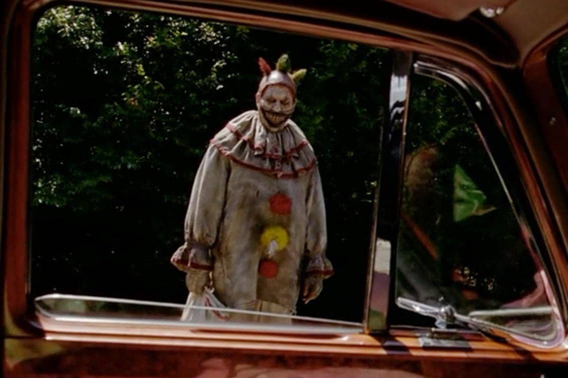 Kejadian Aneh di Lokasi Syuting American Horror Story | IDN Times