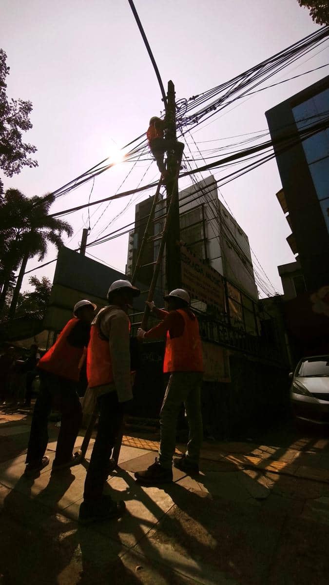 Pemkot Bandung Genjot Perapihan Kabel Udara | IDN Times Jabar