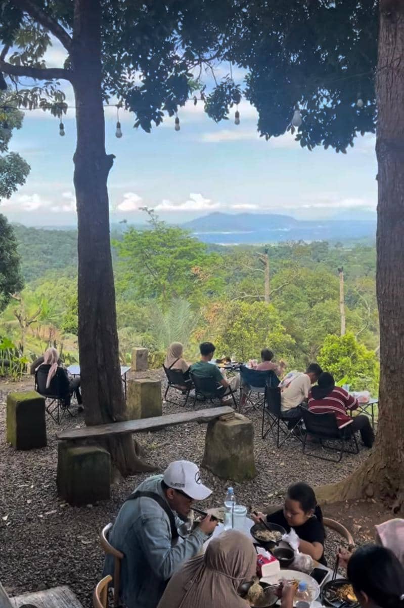 Ramen Meledak Kaizen, Makan Sambil Healing di Atas Bukit Kemiling | IDN ...